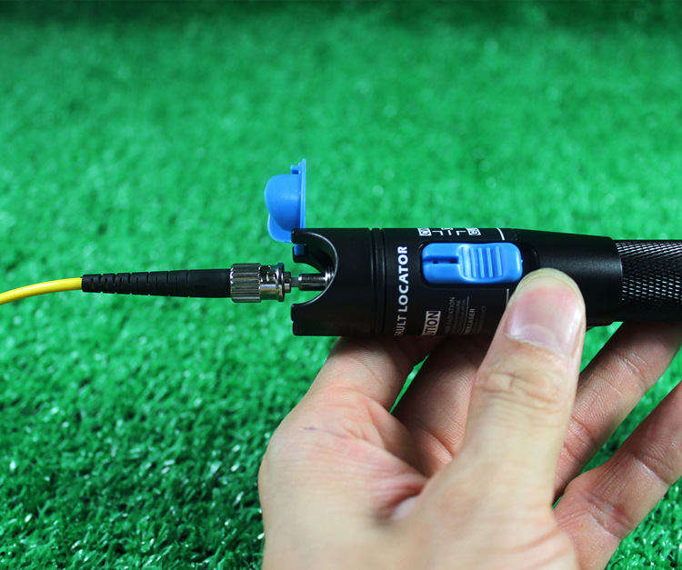 What are the uses of the visual fault locator? How to use the visual ...